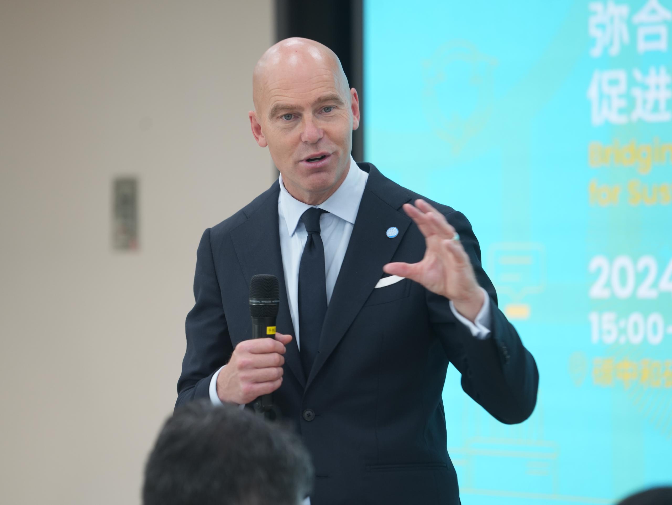 Climate Change Global Lectures: Bridging the Gap: Climate Adaptation ...